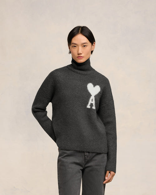 Designer Sweaters & Cardigans for Women | AMI PARIS US